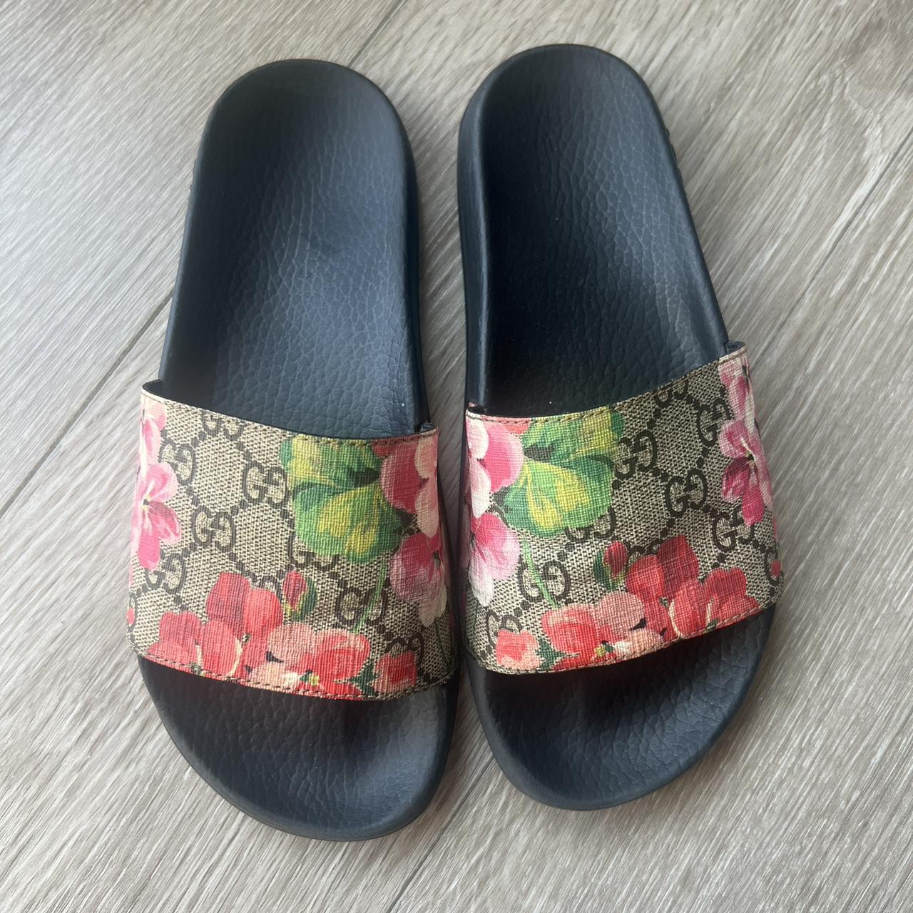 Gucci Women's Slides | Depop
