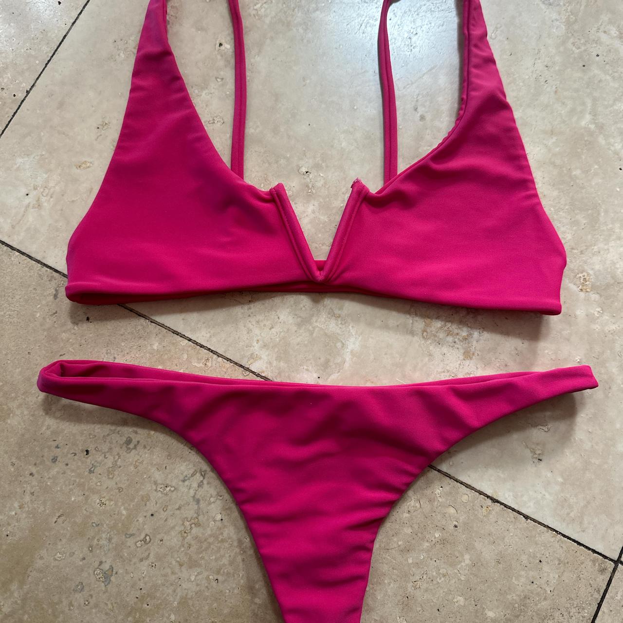 benoa rose set - Depop