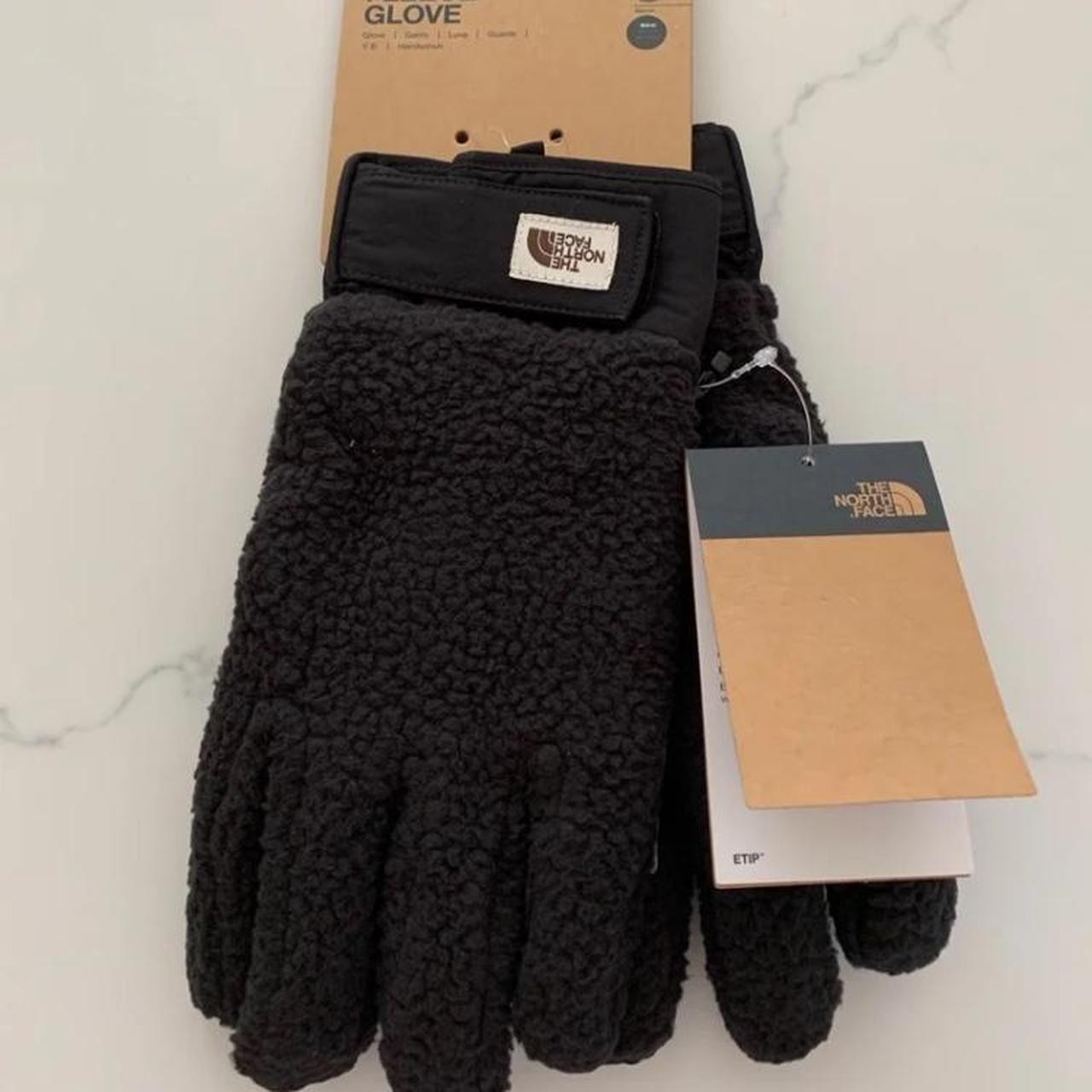The North Face XL Cragmont Sherpa Fleece Gloves. NWT... - Depop