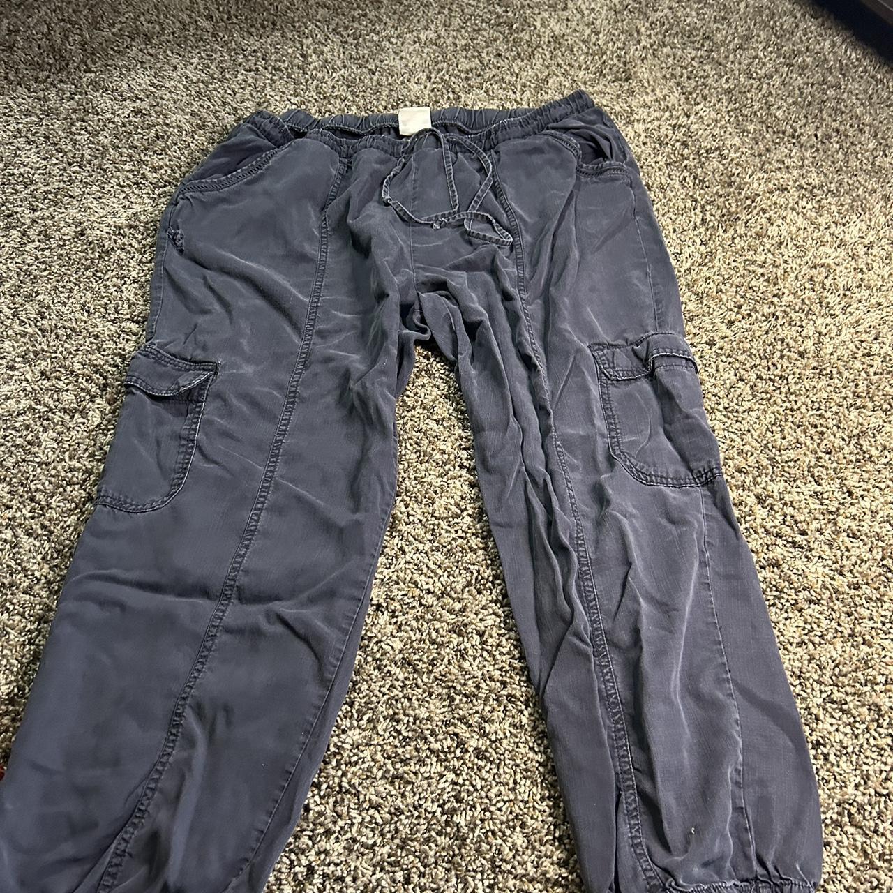 Navy cargo pants with drawstring at the waist - Depop