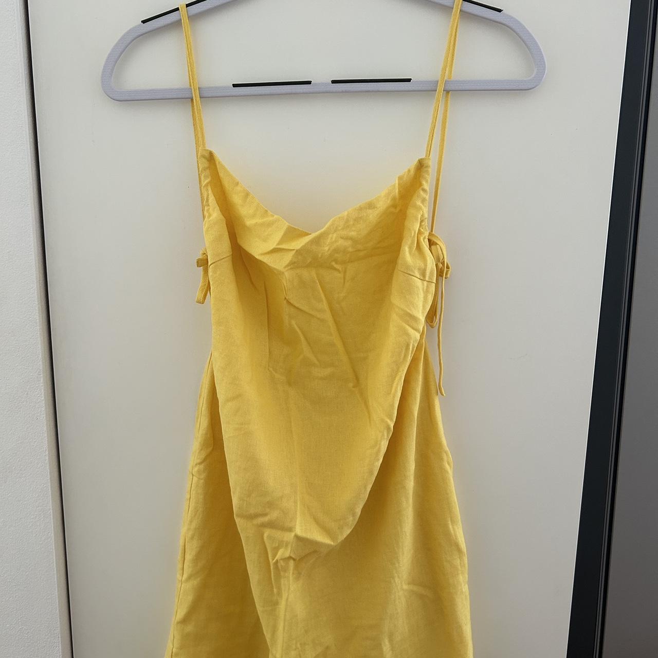 Glassons linen mini yellow backless dress. Size 8.... - Depop