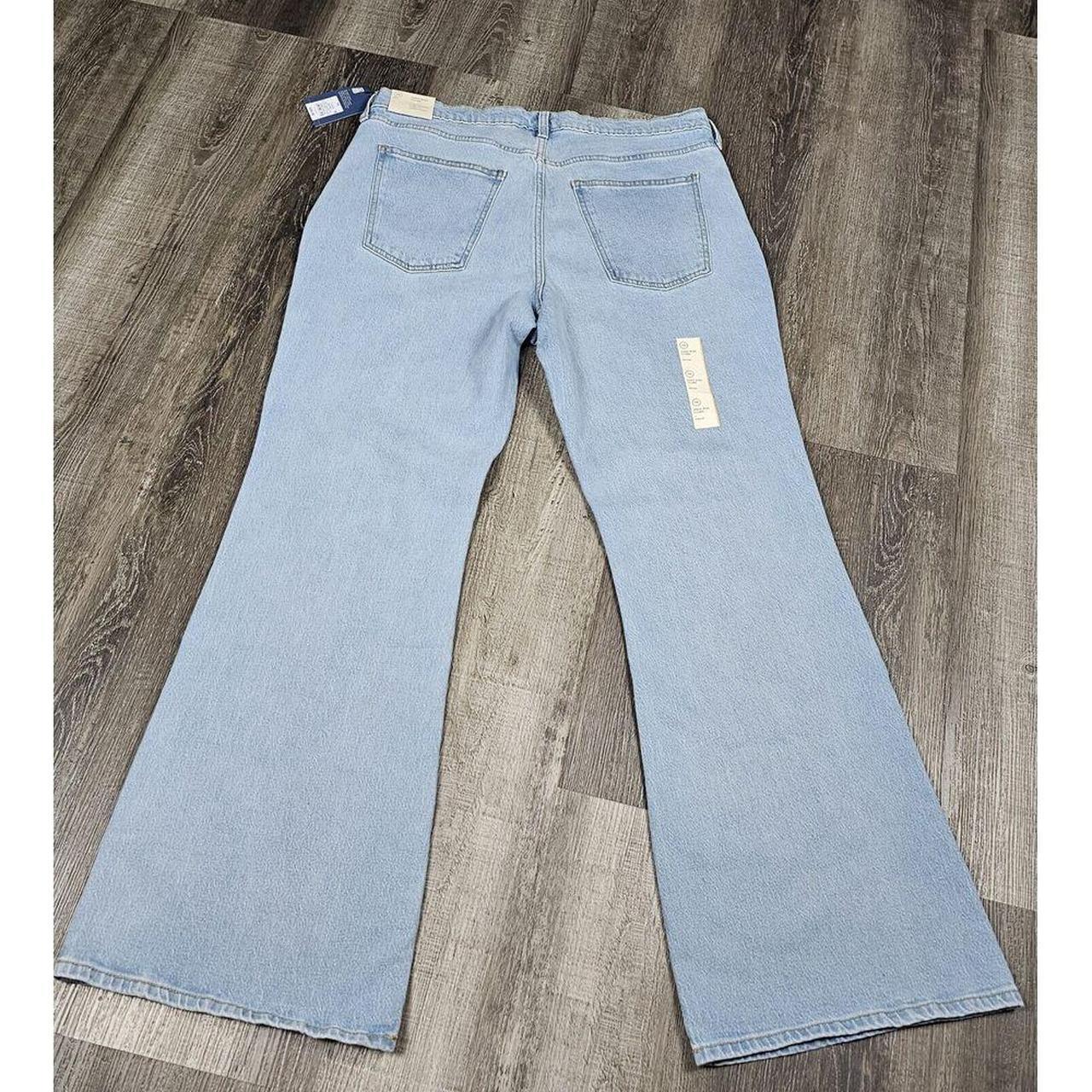 Universal Thread High-Rise Flare Jeans Womens Size... - Depop