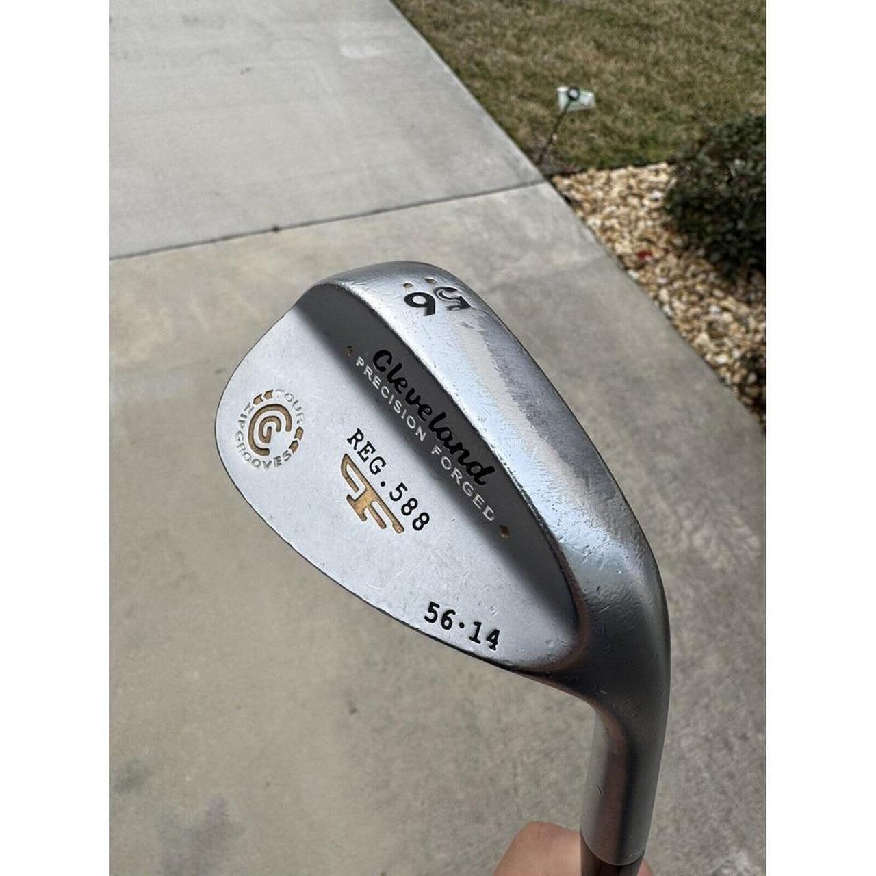 Cleveland Reg 588 Wedge 56 14 Tour Zip Grooves Right... | Depop