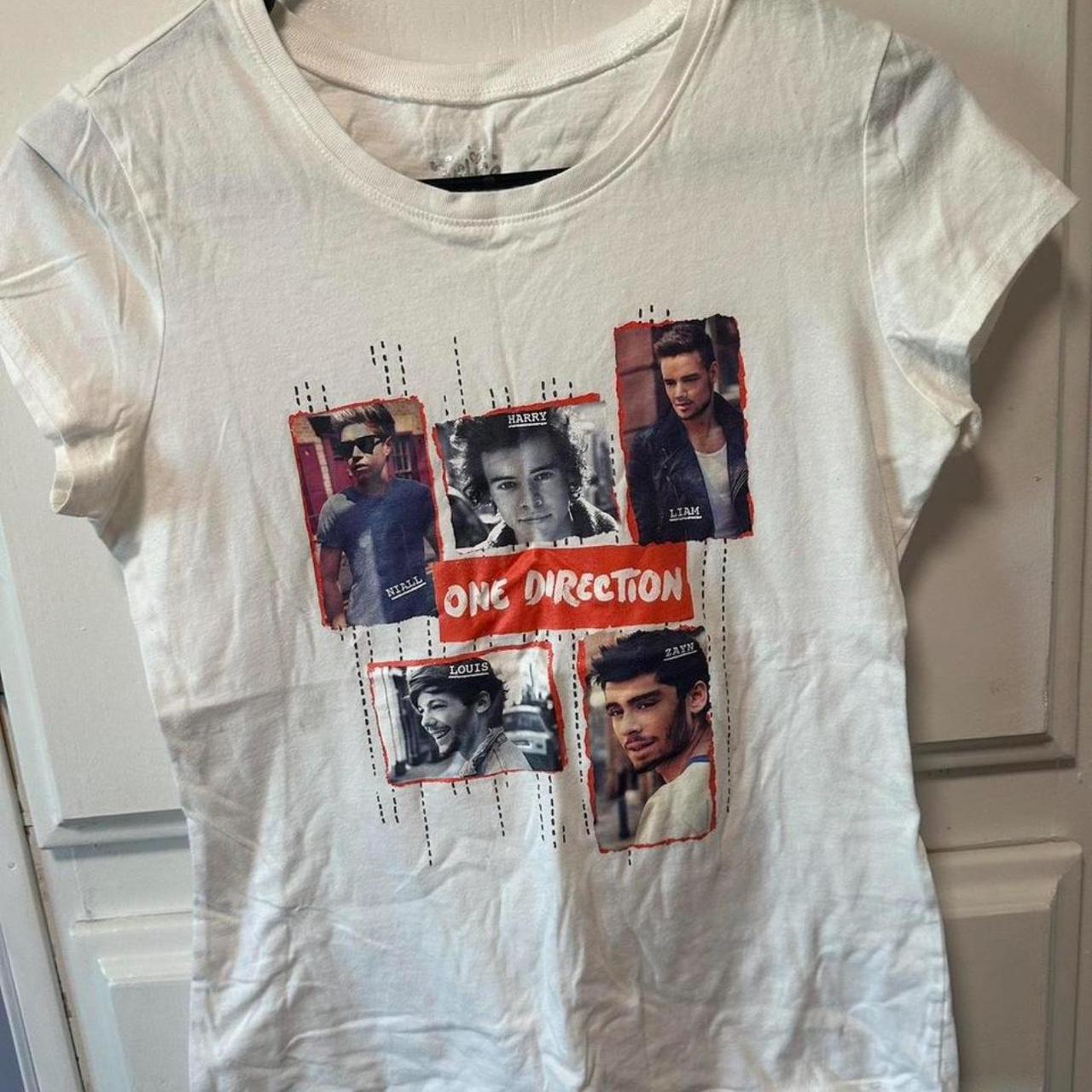 One Direction white tshirt #onedirection... - Depop