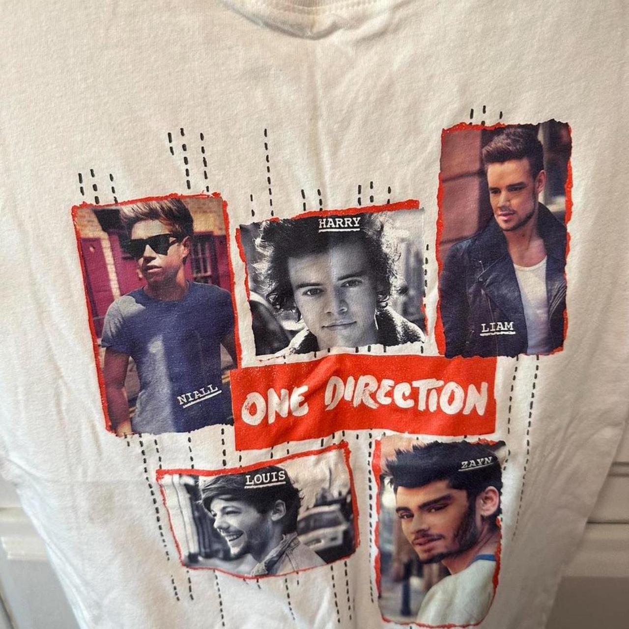 One Direction white tshirt #onedirection... - Depop