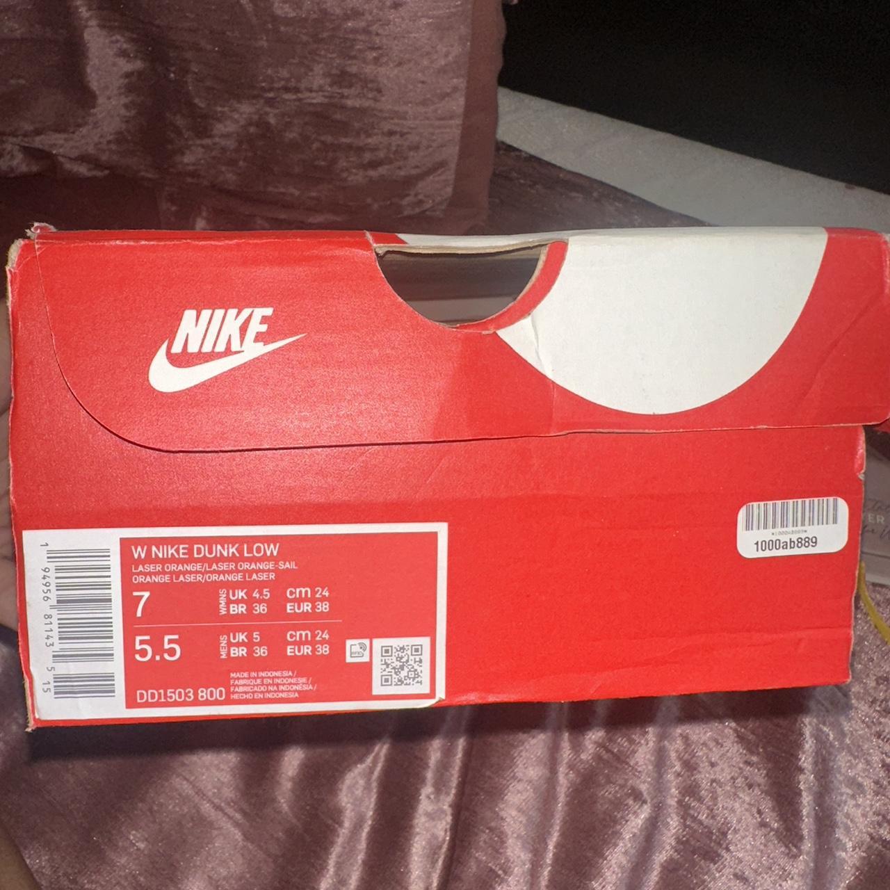 Nike Dunks Comes in original box - Depop
