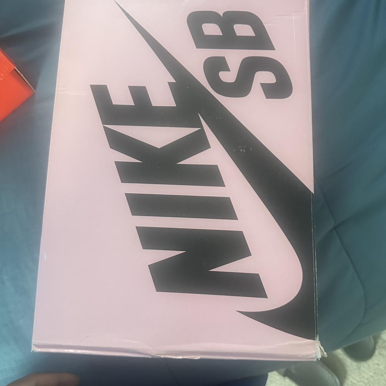 Nike Sb pink pigeon dunks barley worn excellent... | Depop