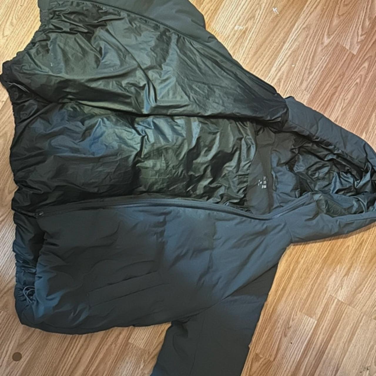 Uniqlo 3XL puffer jacket New with no packaging - Depop