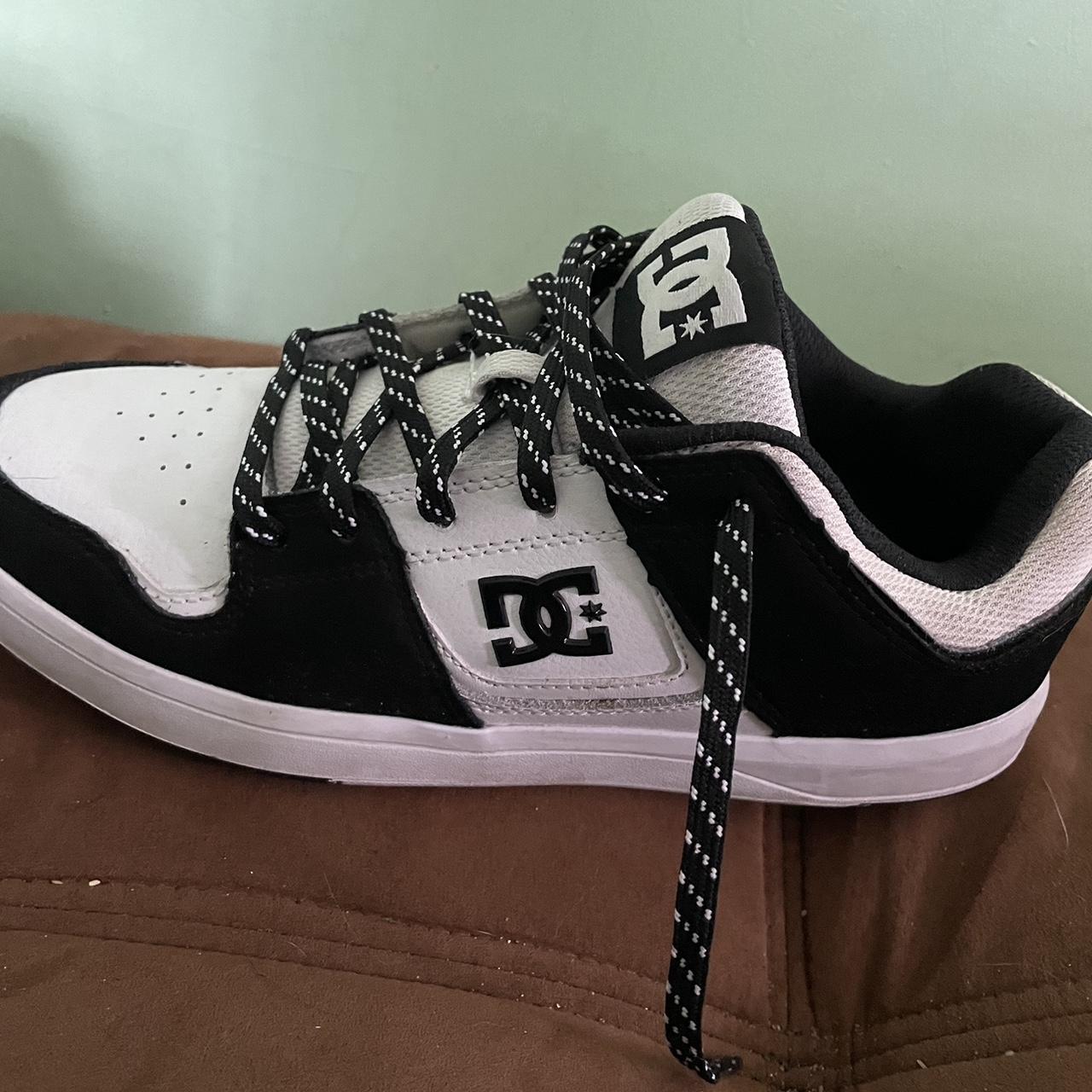 DC Shoes white and black size 8#y2k#dcshoes#skating... - Depop