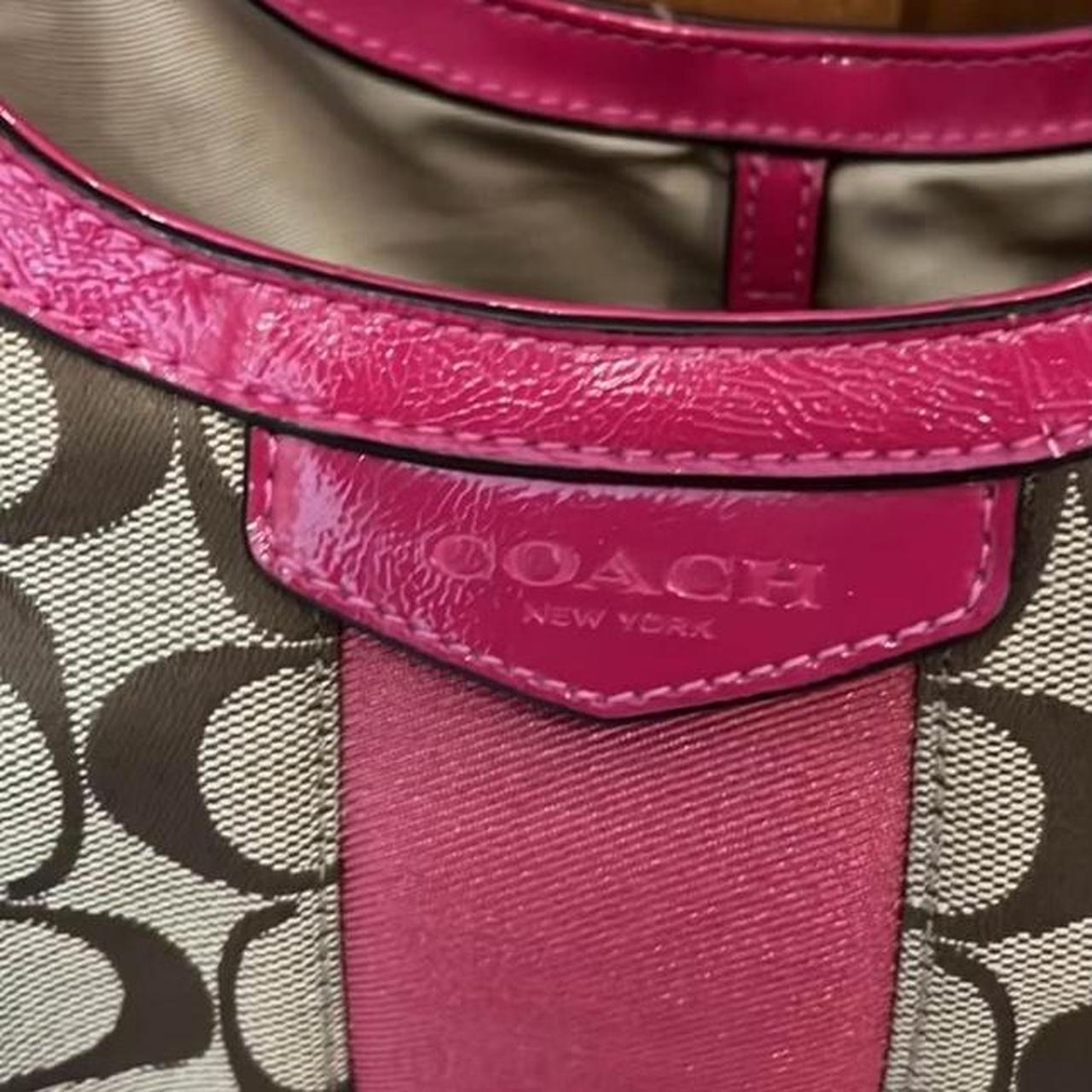 2000’s couch purse Used #coach #2000’s #coachpurse - Depop