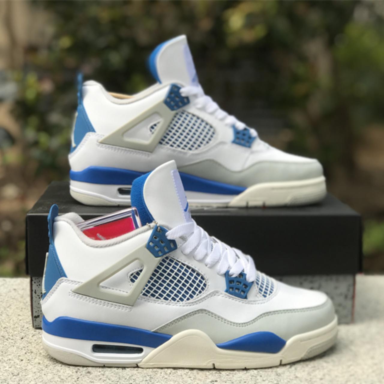 nike AJ4 - Depop