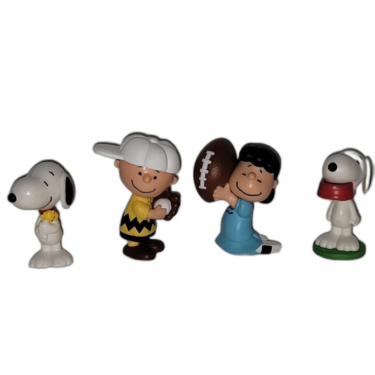 2.25" CHARLIE BROWN Snoopy wWOODSTOCK Snoopy wBowl... - Depop