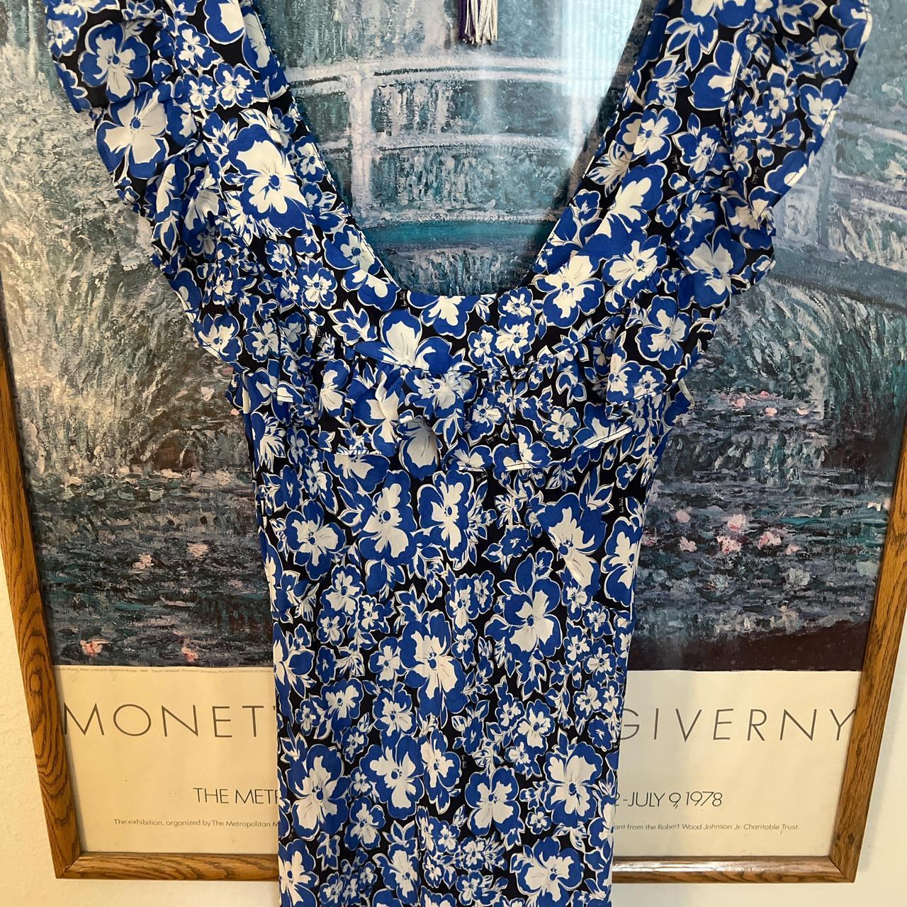 Réalisation Par Women's Blue and White... - Depop