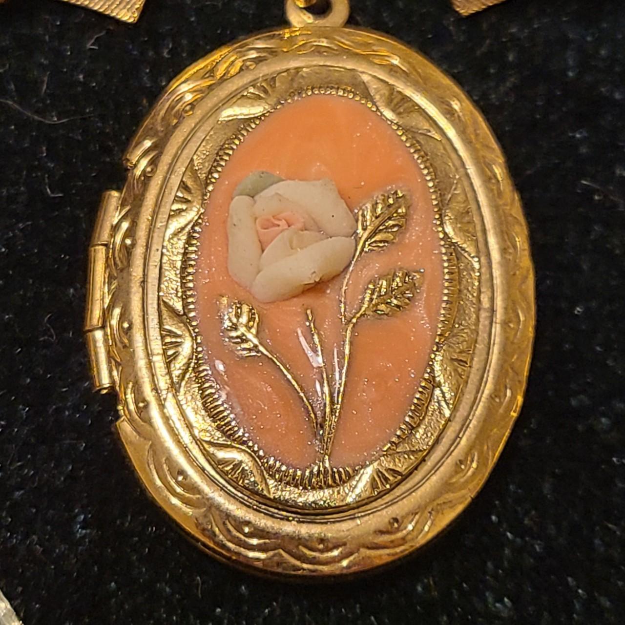 Vintage 1930-1940s locket pin brooch - Depop