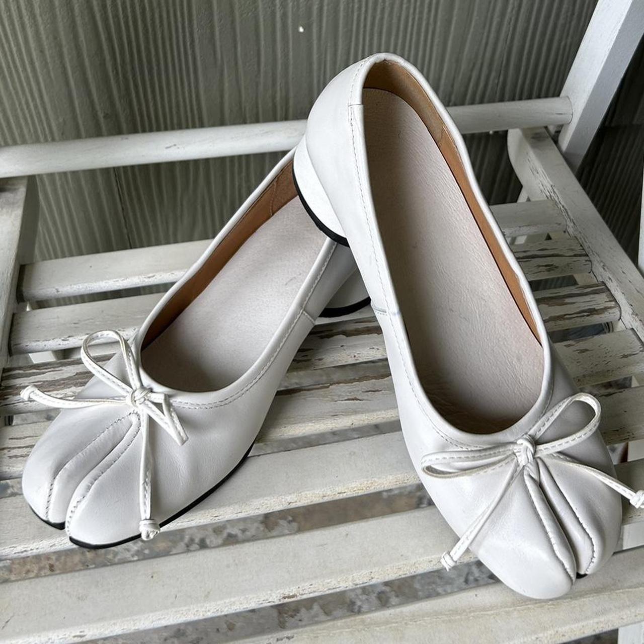 Women's White Ballet-shoes | Depop