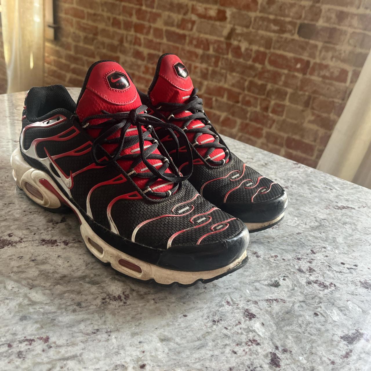 red tn air maxes - Depop