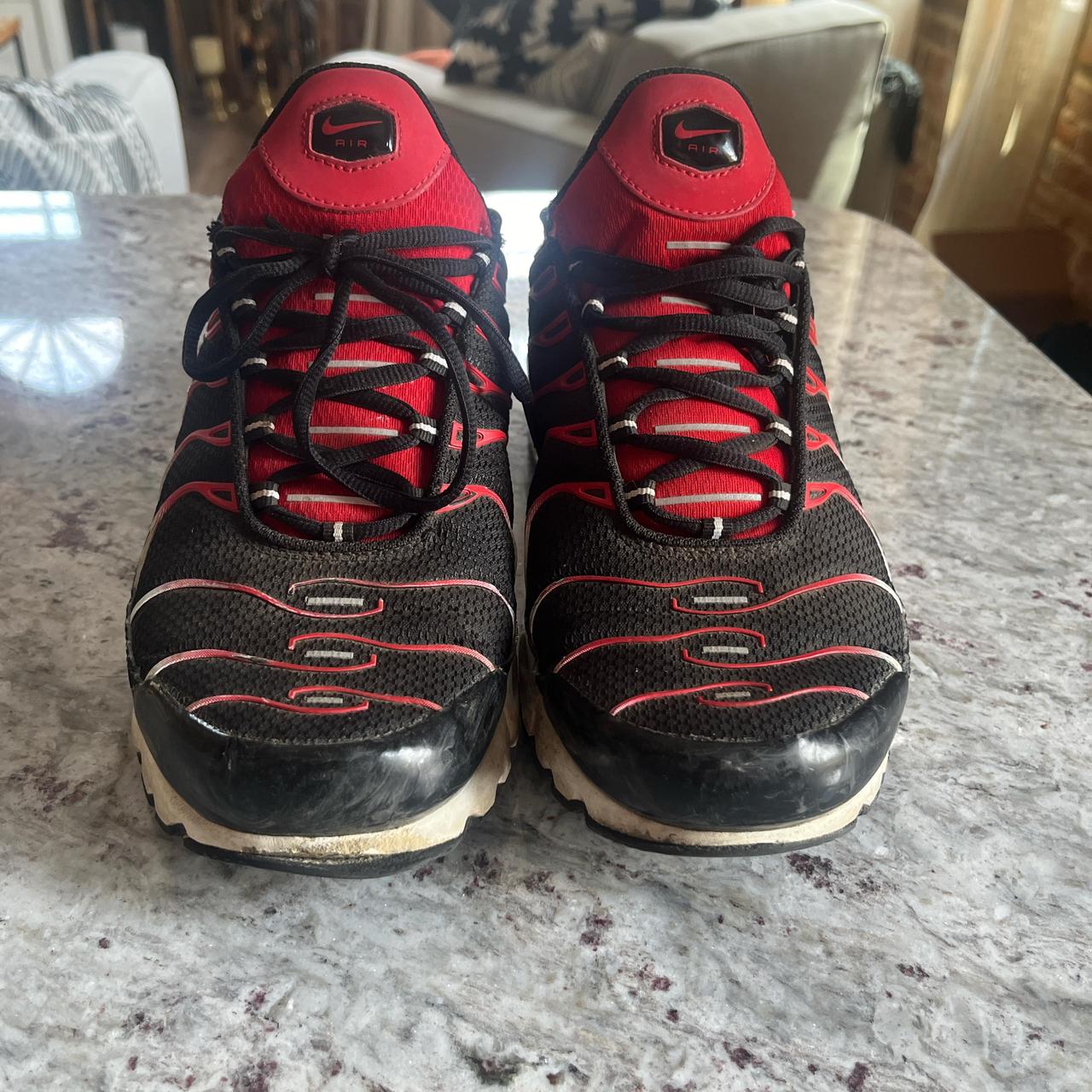 red tn air maxes - Depop