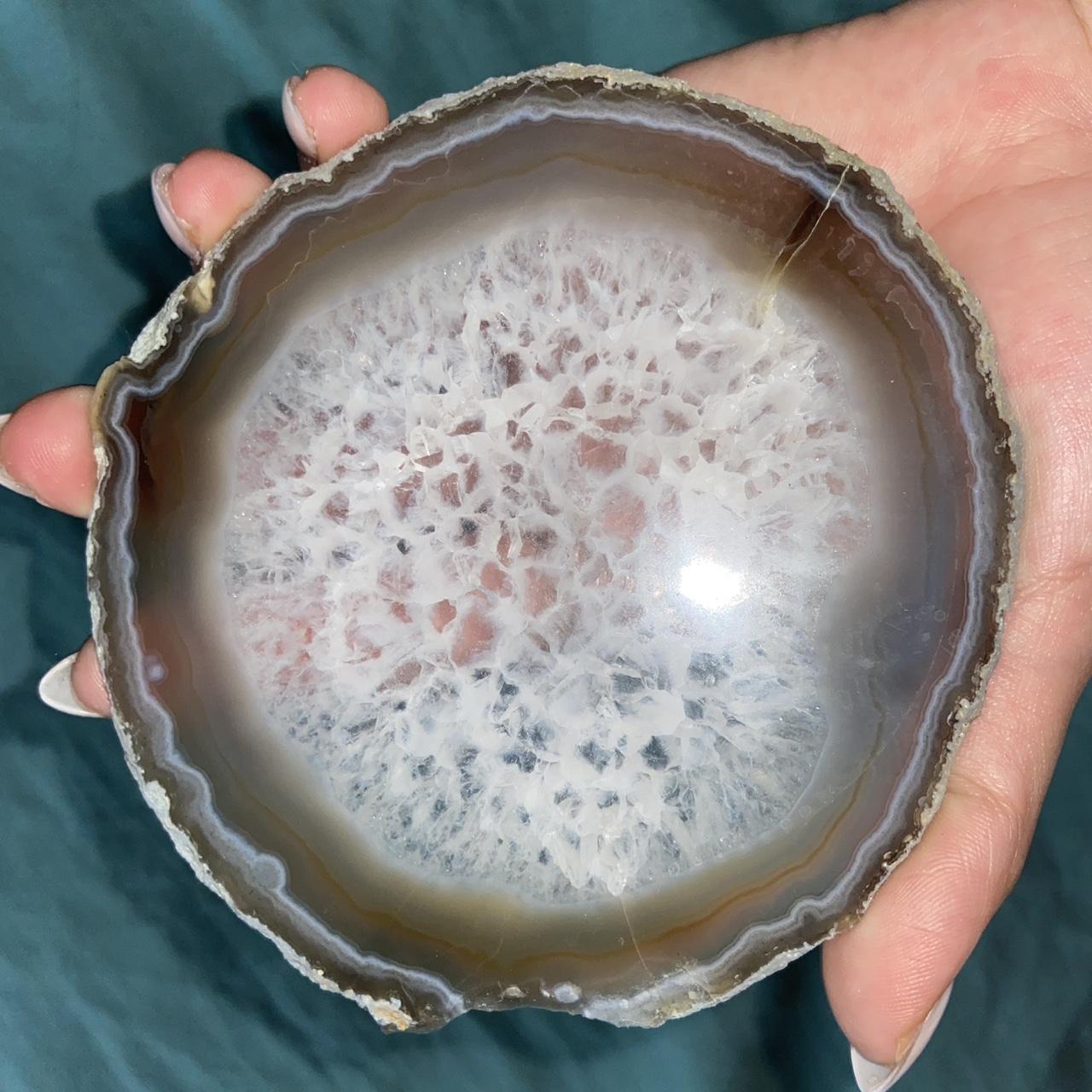 Geode Slab ⭐️🍓 Geode slab is 3.5 inches In perfect... - Depop