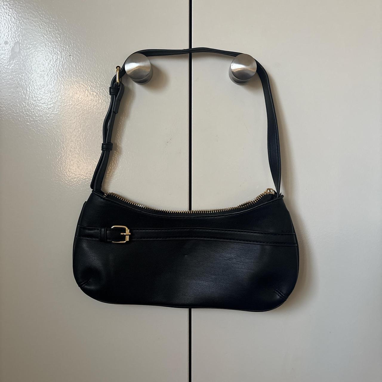 Supre black shoulder bag | Depop