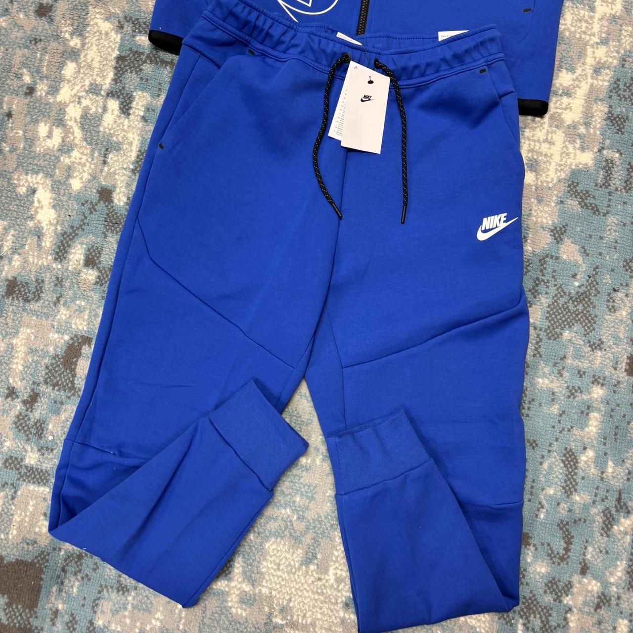 Nike Tech Fleece Full Set SIZE MEDIUM BRAND NEW... - Depop