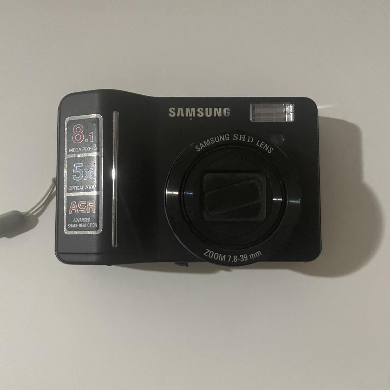 Samsung S850 digital camera with 8.2 megapixels, 5x... - Depop