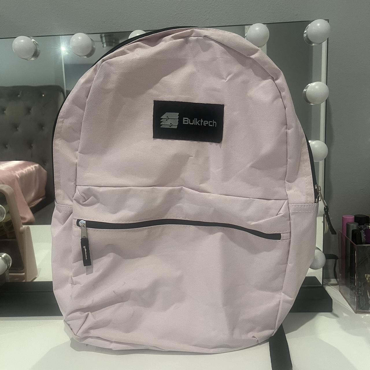 Bulktech baby pink backpack has a broken zipper but... - Depop