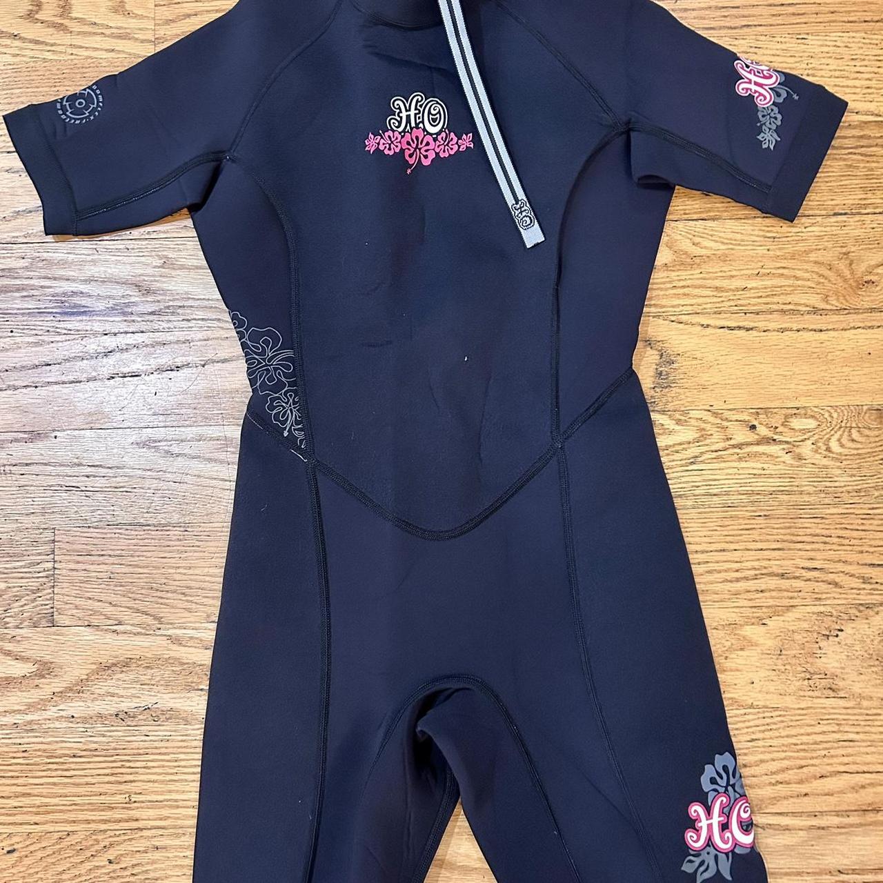 HO - shorty wetsuit - size 8 - Depop
