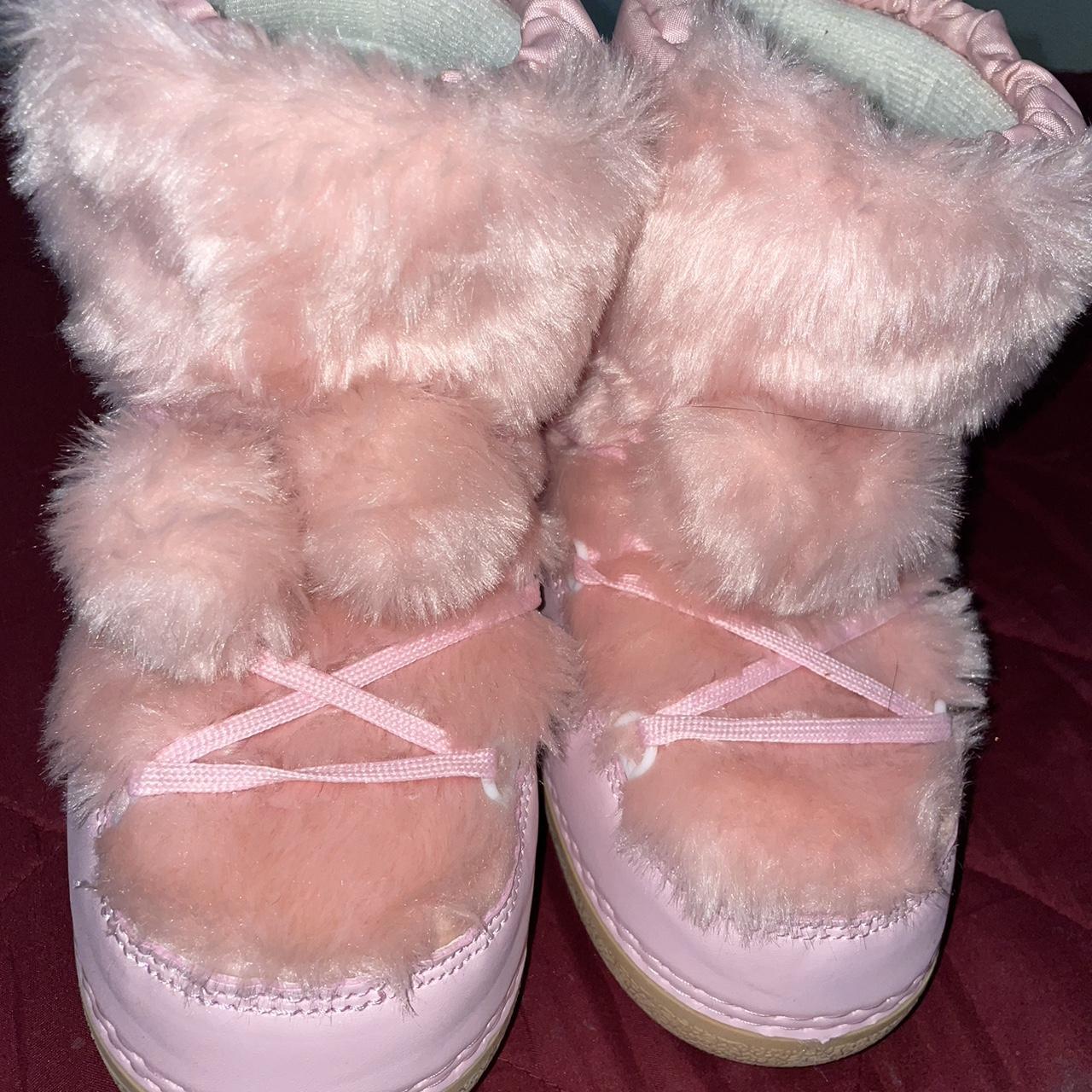 Pink fluffy boots SIZE 4 girls - Depop