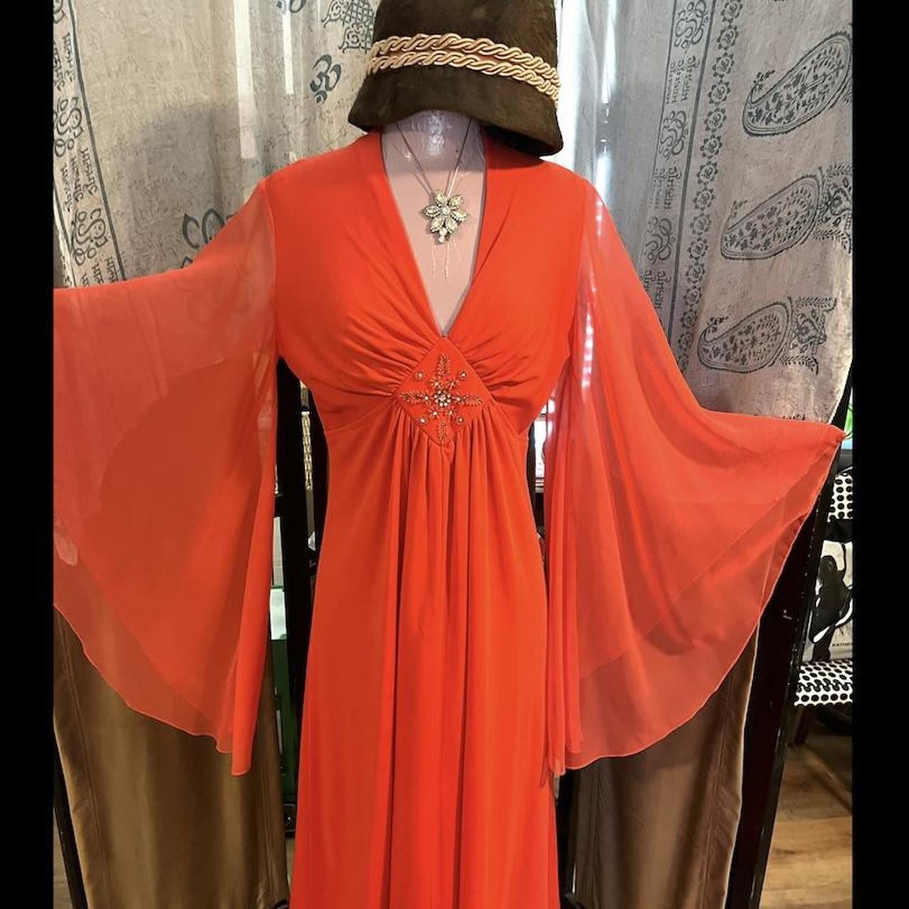 I called this the Endora dress. Very glamorous, but... - Depop