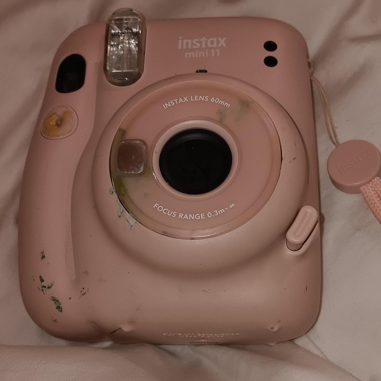 InstaX mini 11 Polaroid Pink ️ Needs cleaning up... - Depop