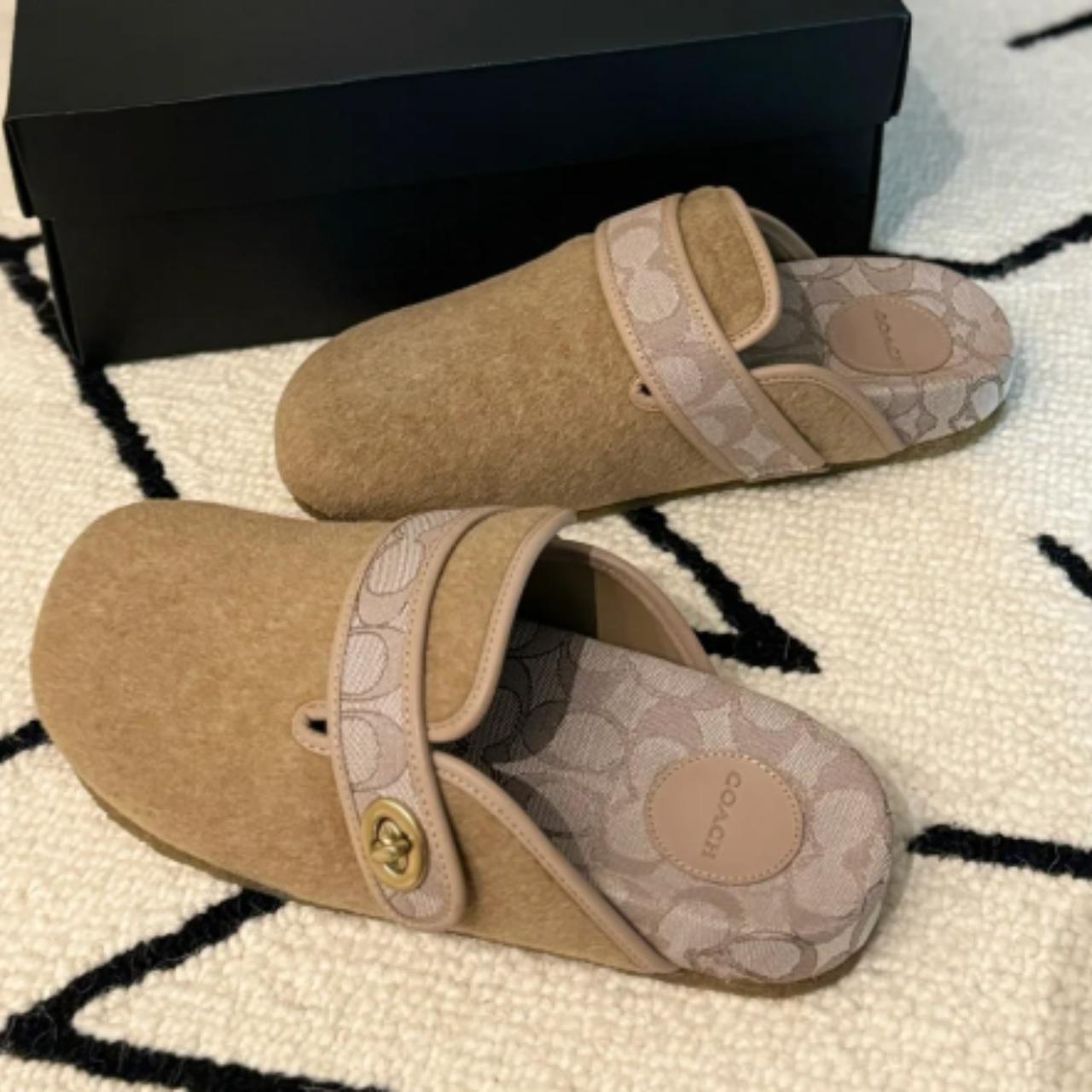 A pair of men's slippers, suitable for autumn and... - Depop