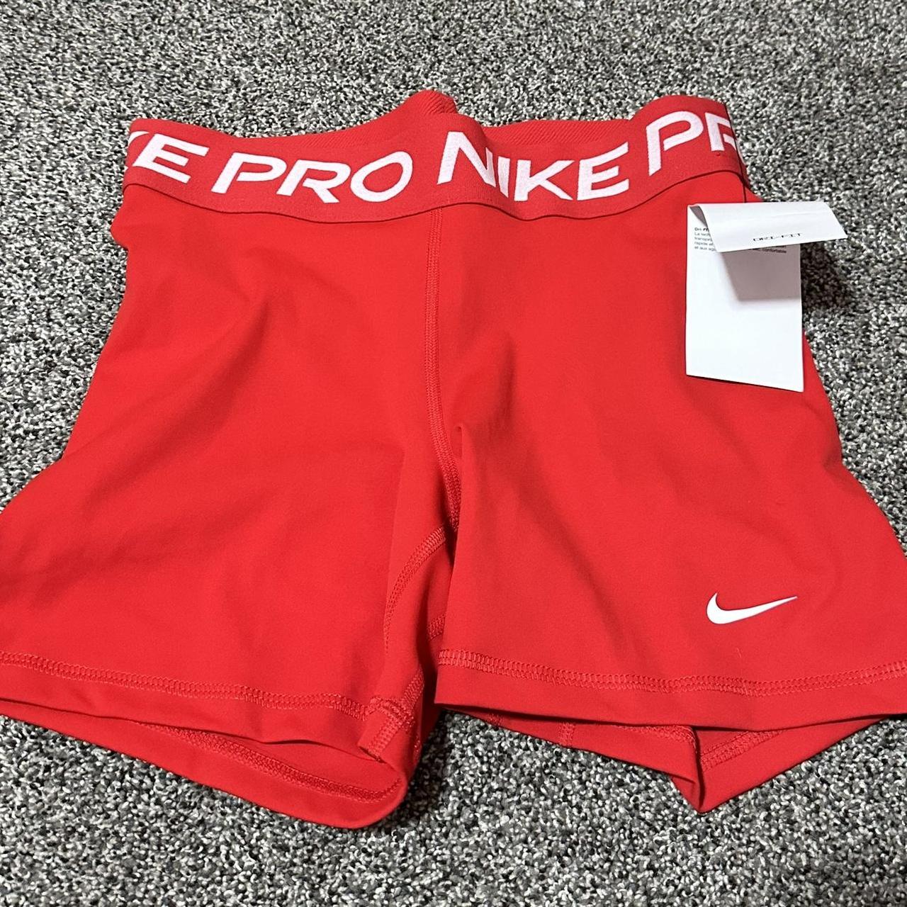 BRAND NEW WITH TAGS red nike pros 6 inch Size Medium - Depop
