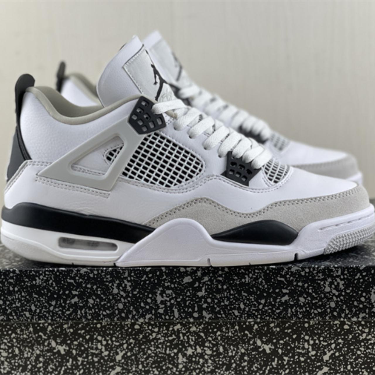 nike AJ4 - Depop