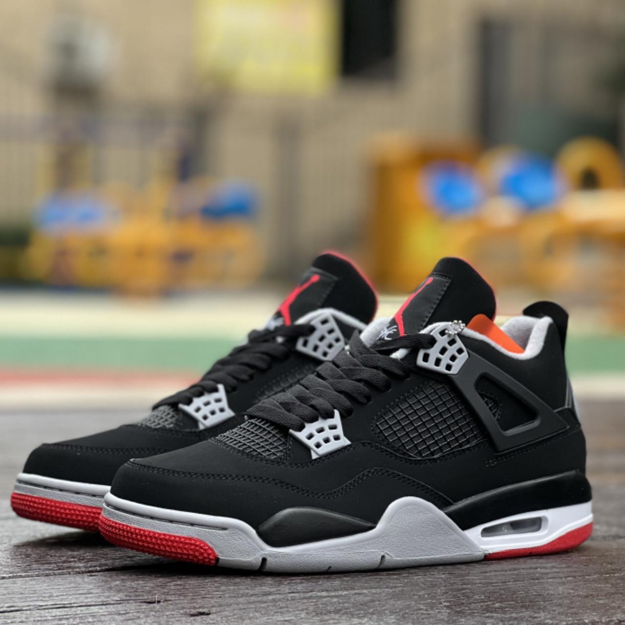 nike AJ4 - Depop
