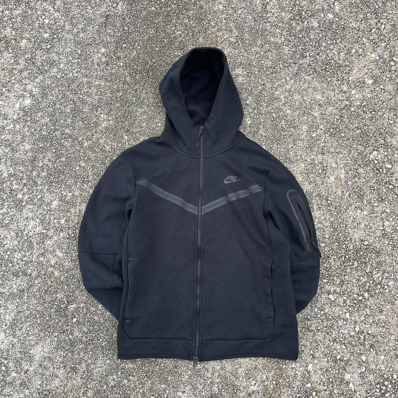 black nike tech fleece #nike #niketech - Depop
