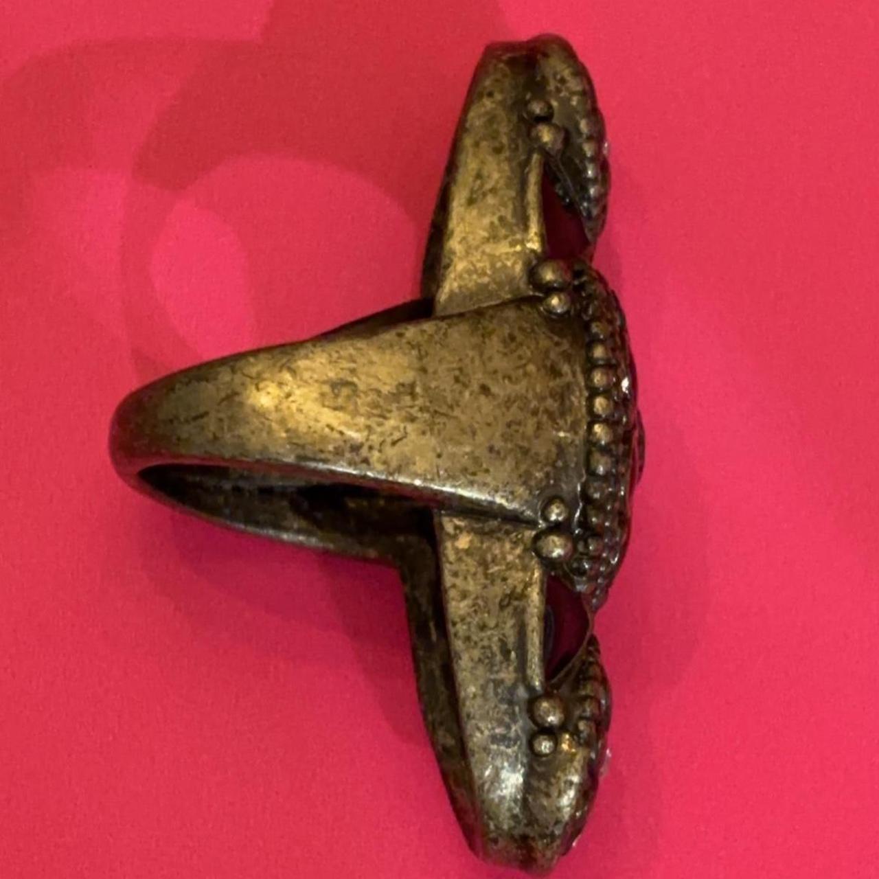 beautiful #chunky ring size 9 - Depop