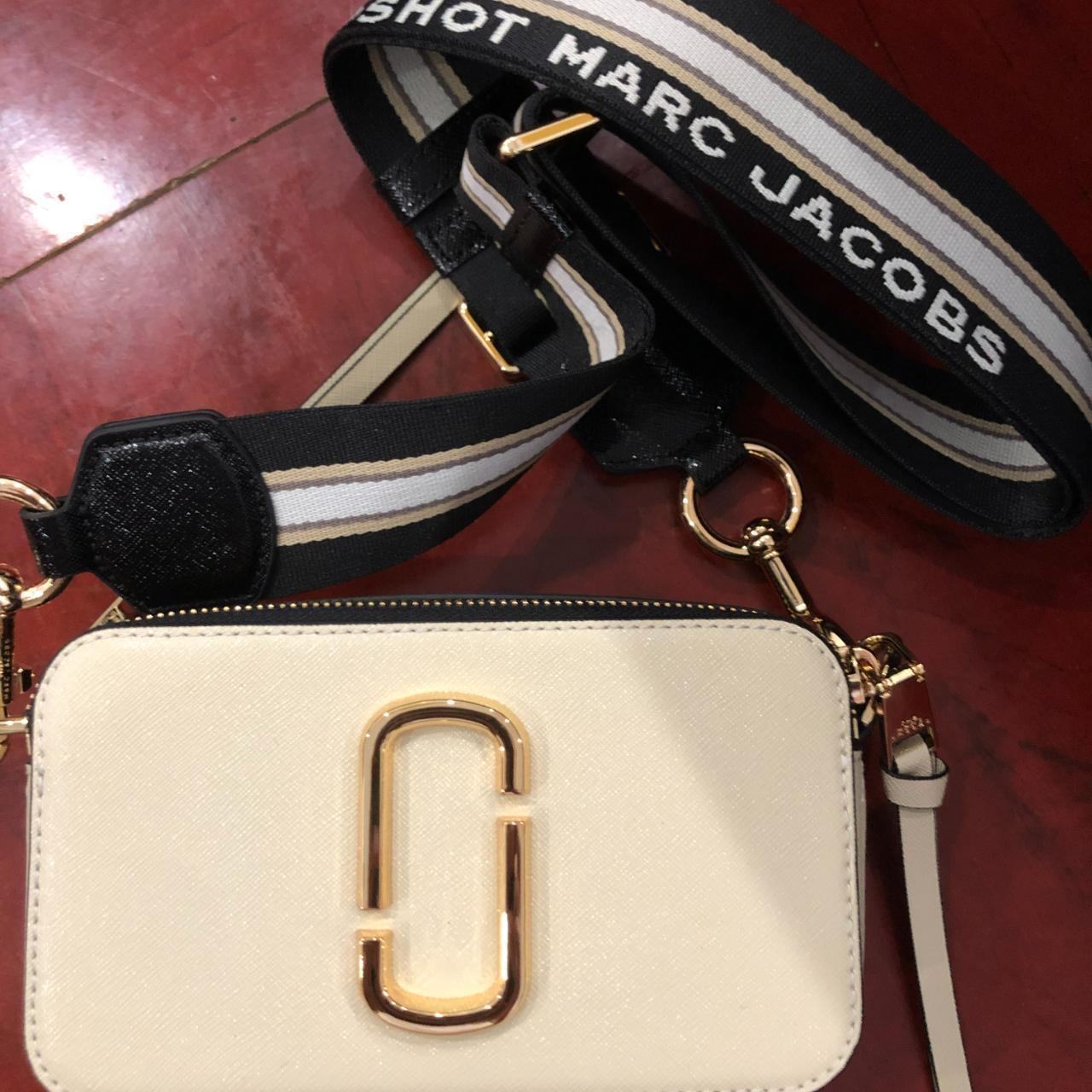 marc jacobs camera bag , genuine leather , size:... - Depop