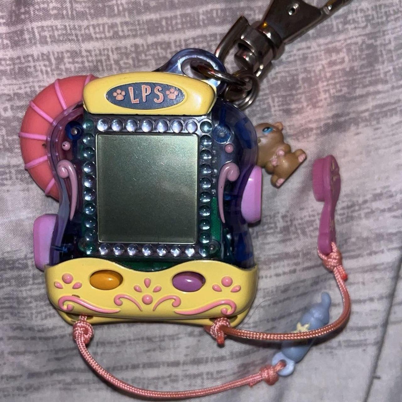 2000s LPS digital pet needs new batteries i... - Depop