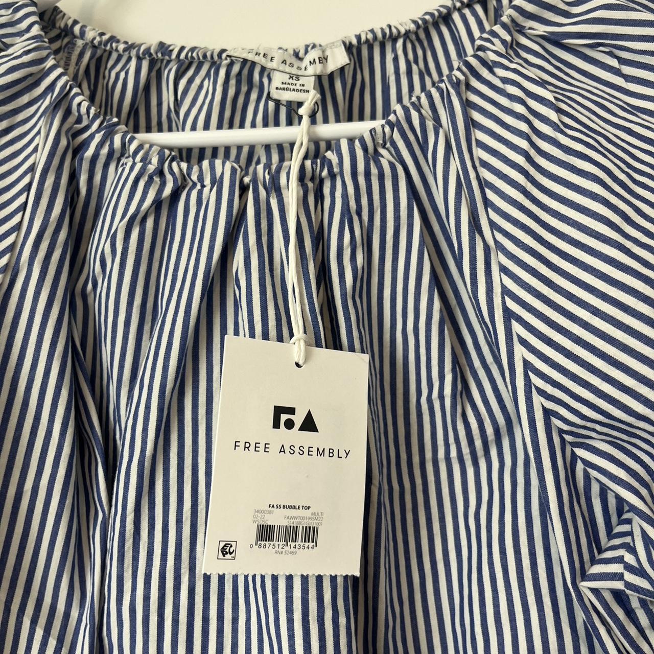 Free assembly puff sleeve blouse with bottom tie... - Depop