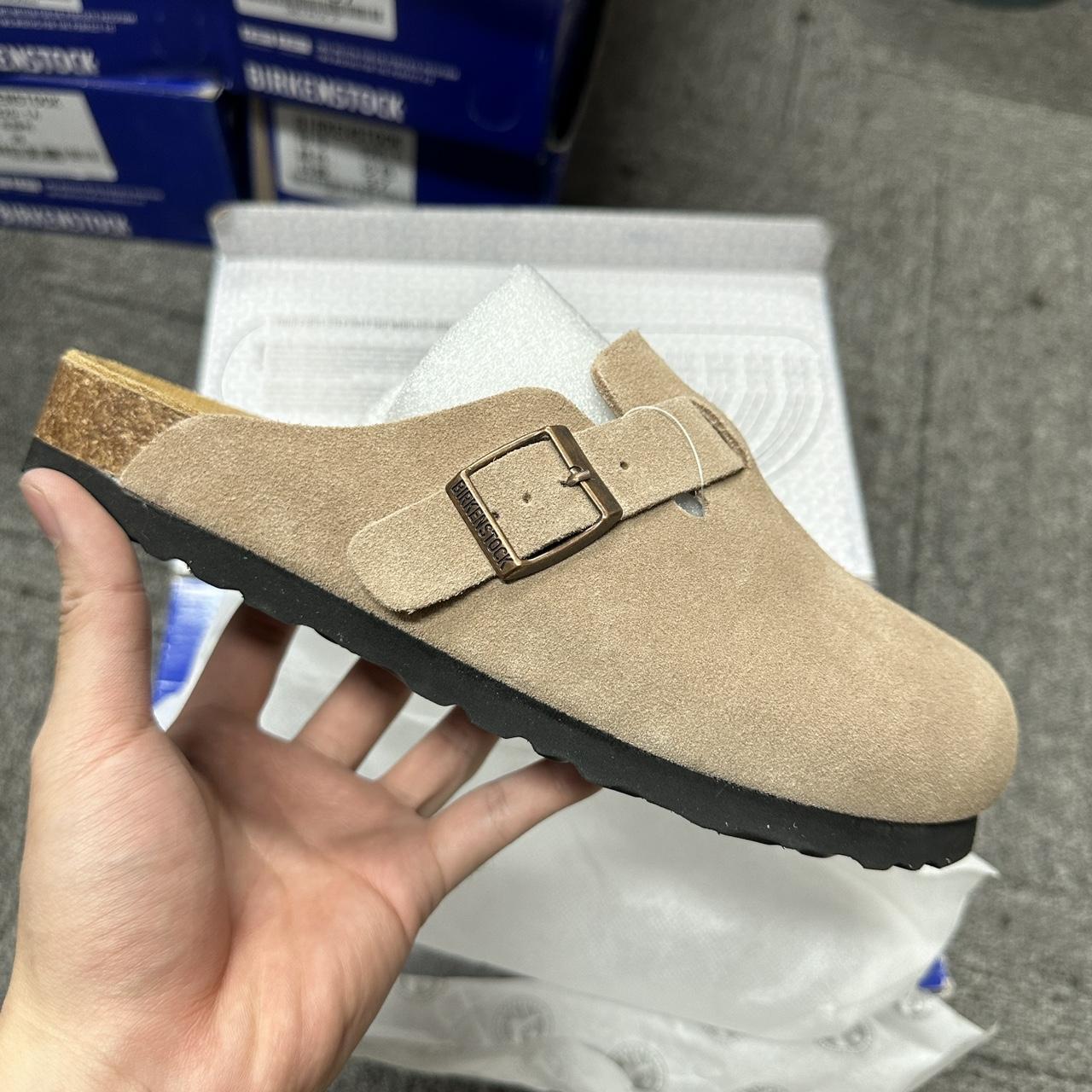 Boston Clog Perfect comfortable shoes for the... - Depop