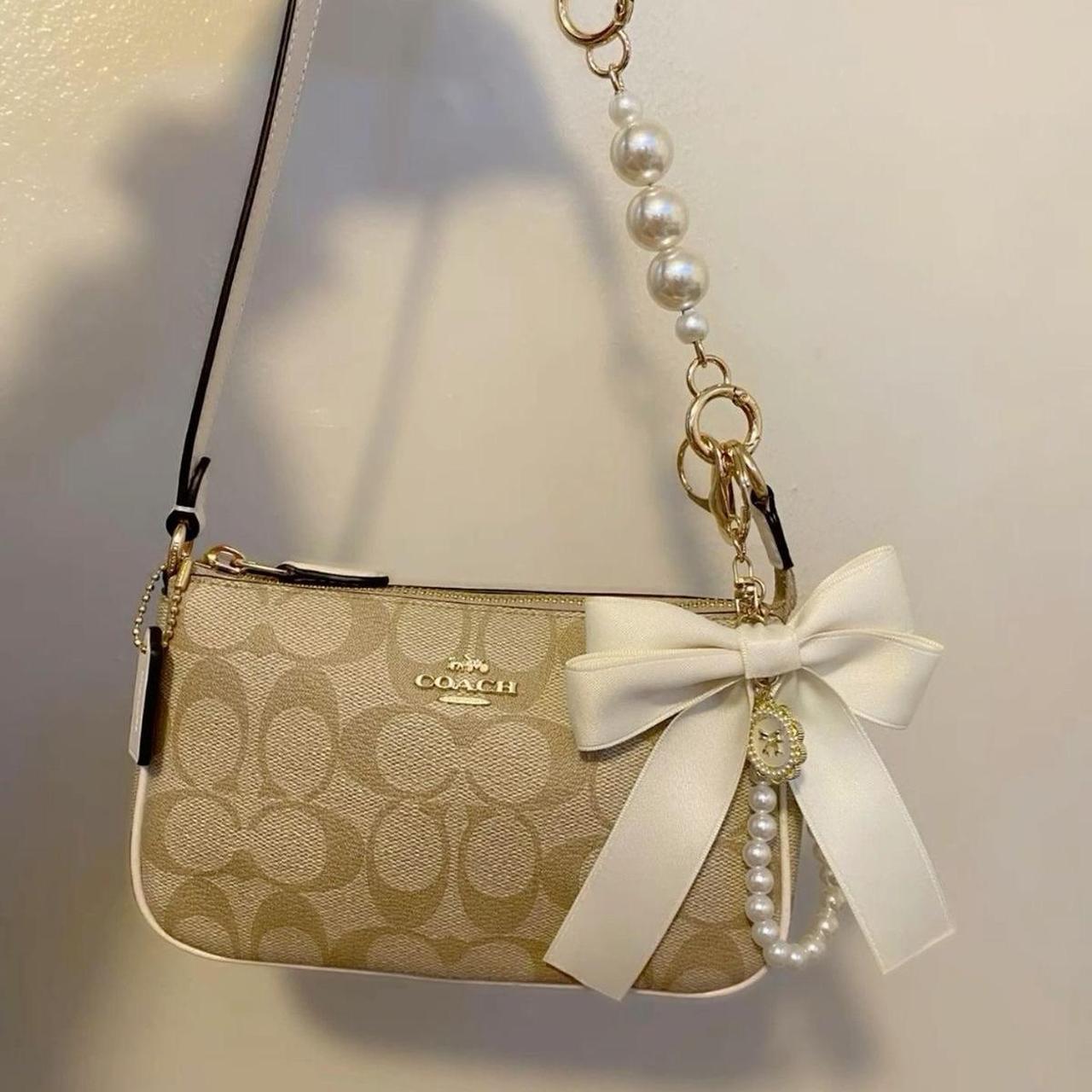 Beige and White Shoulder Coach Purse - Depop