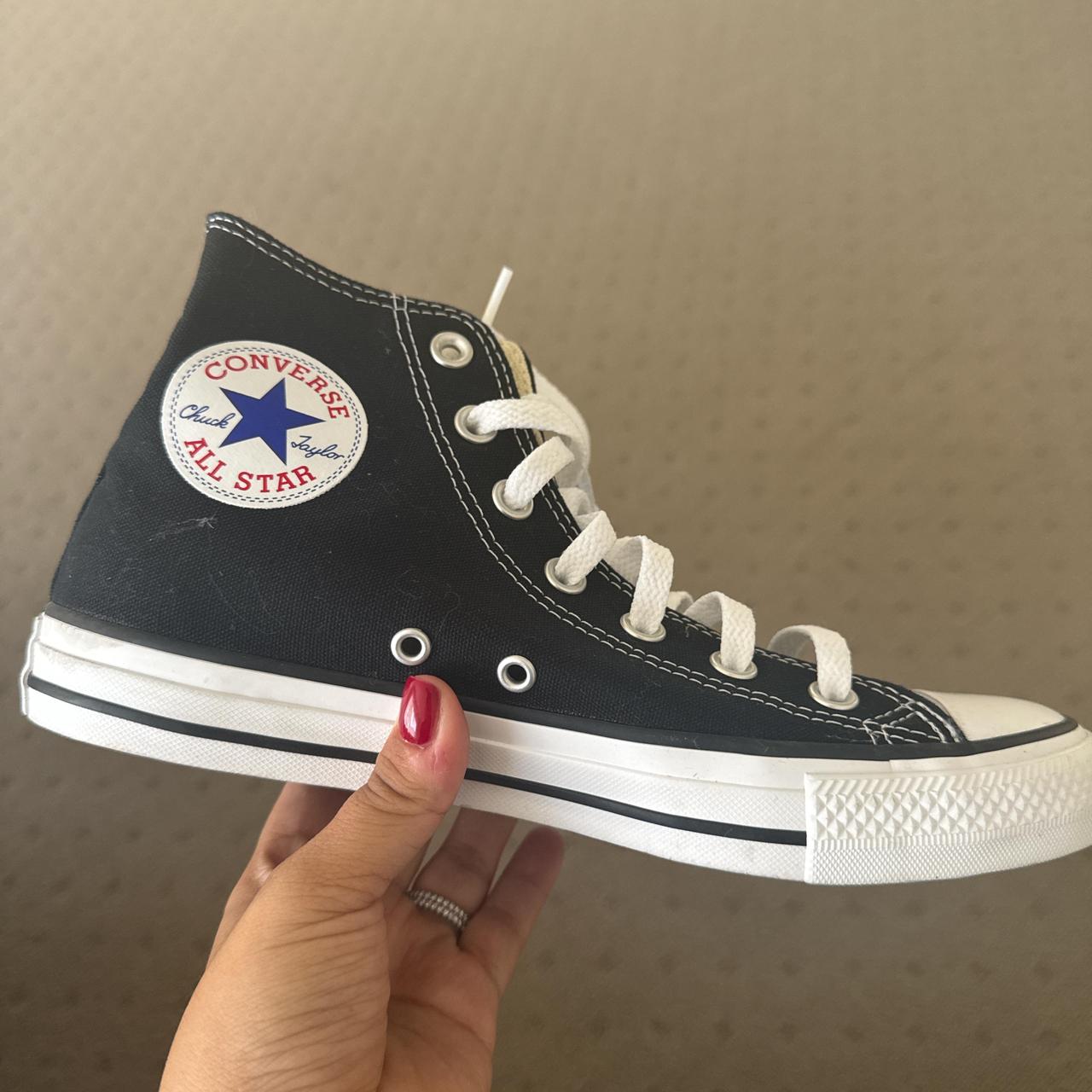 Like new Converse high top - minor scuff on front - Depop
