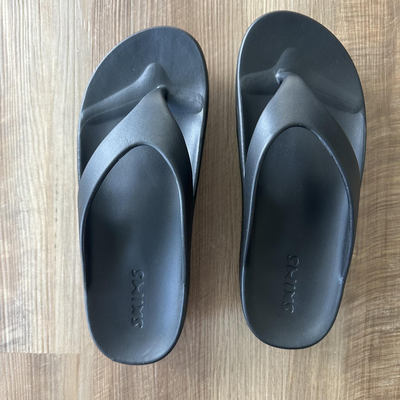Like new SKIMS Molded Sandal - black, US size 8.5... | Depop