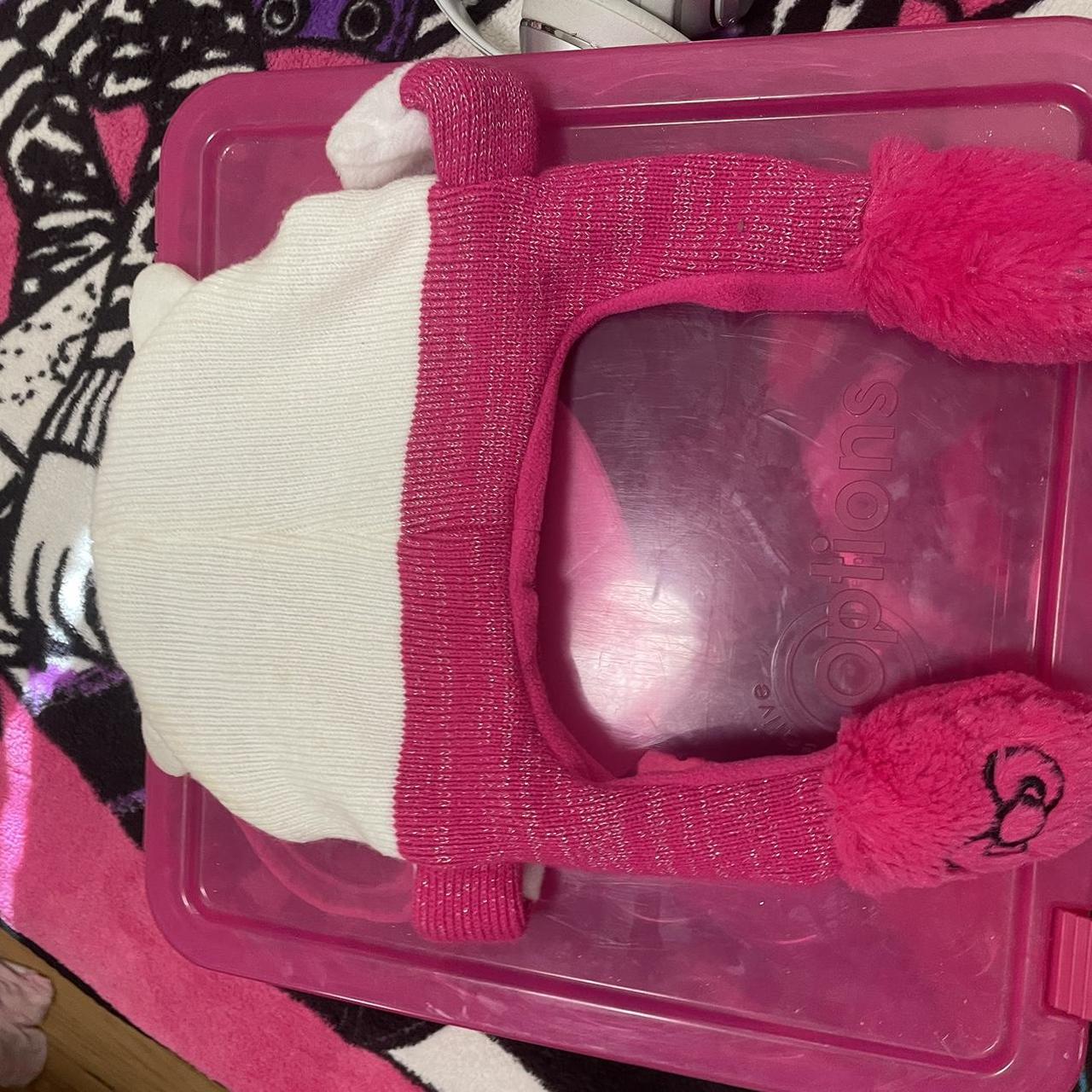 Pink and white hello kitty flipeez hat - Depop