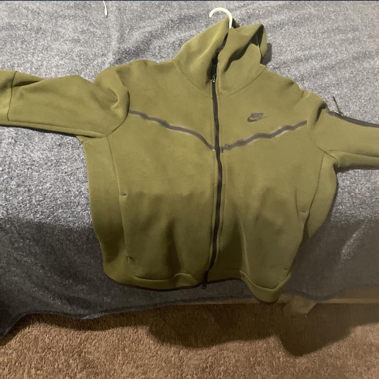 Olive green Nike tech top and bottom | Depop