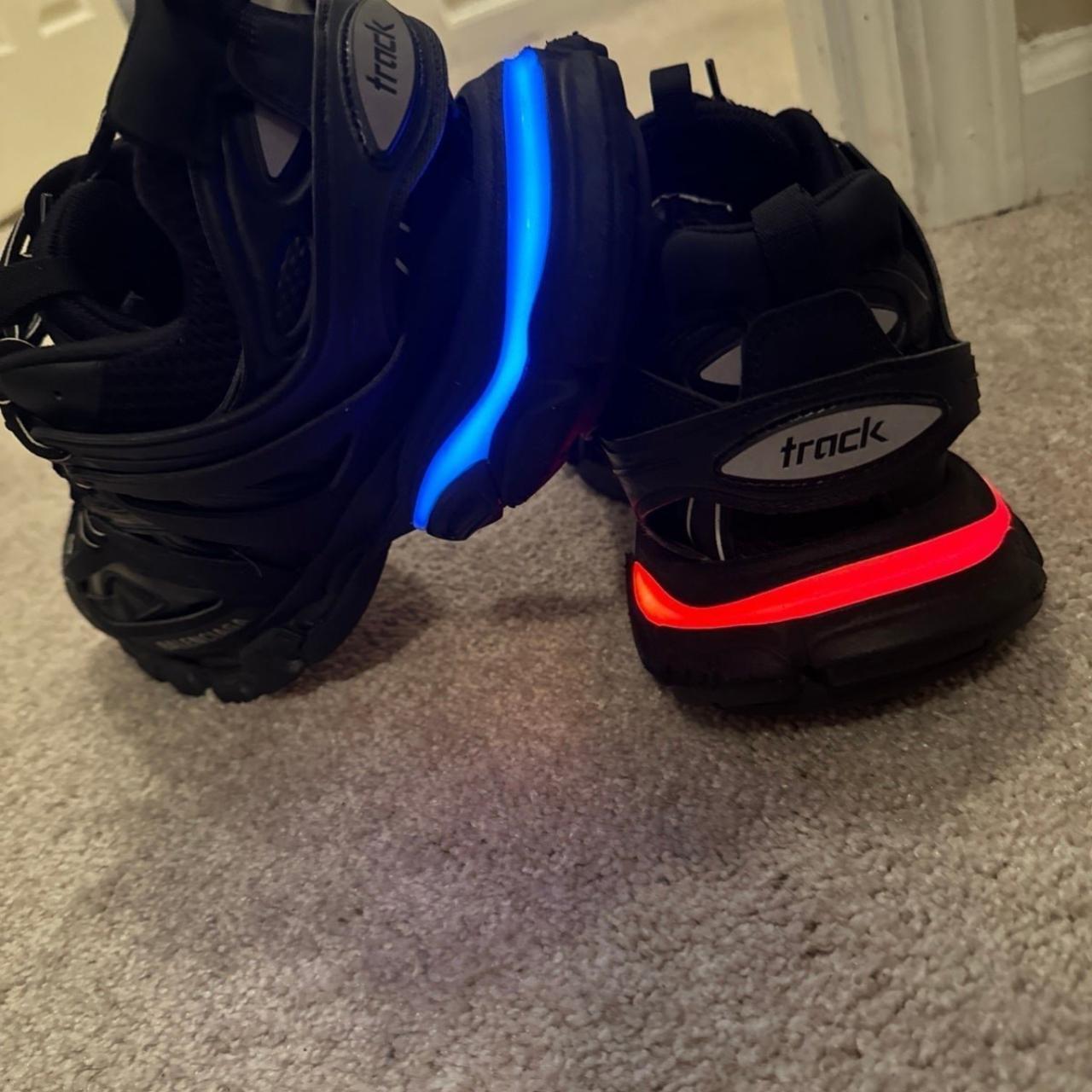 Balenciaga tracks runners led Dm if interested - Depop