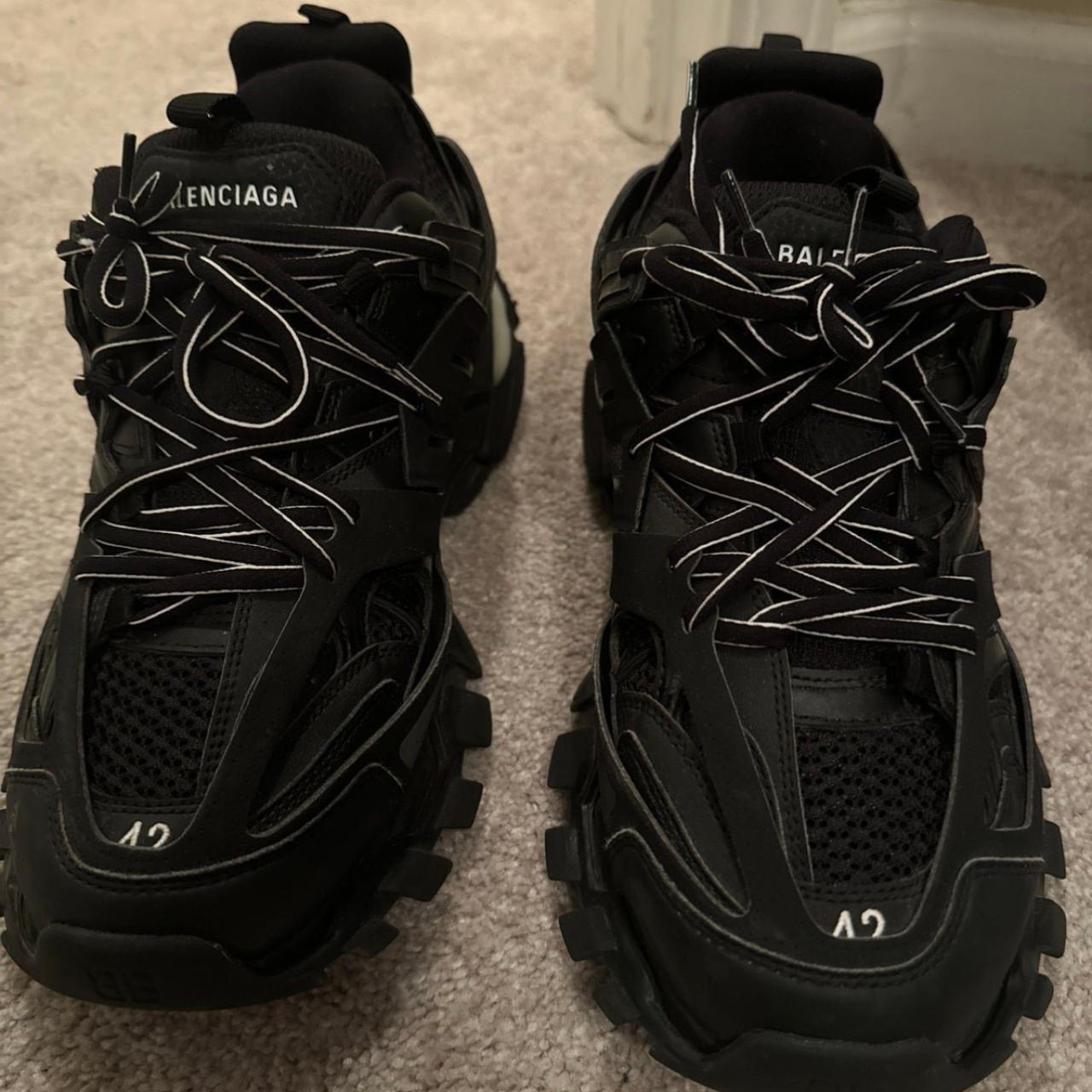 Balenciaga tracks runners led Dm if interested - Depop