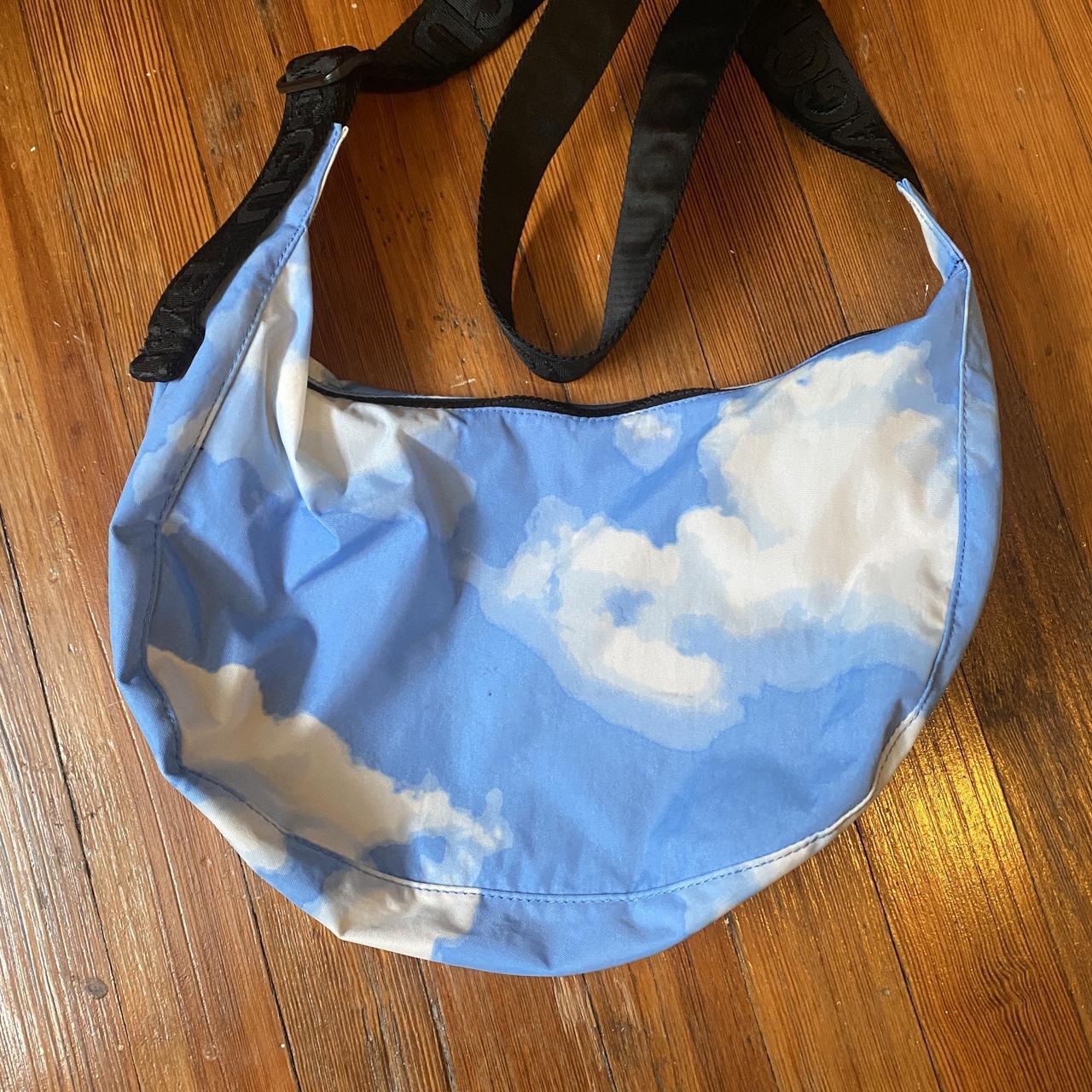 BAGGU medium crescent in clouds, very crunchy, see... | Depop
