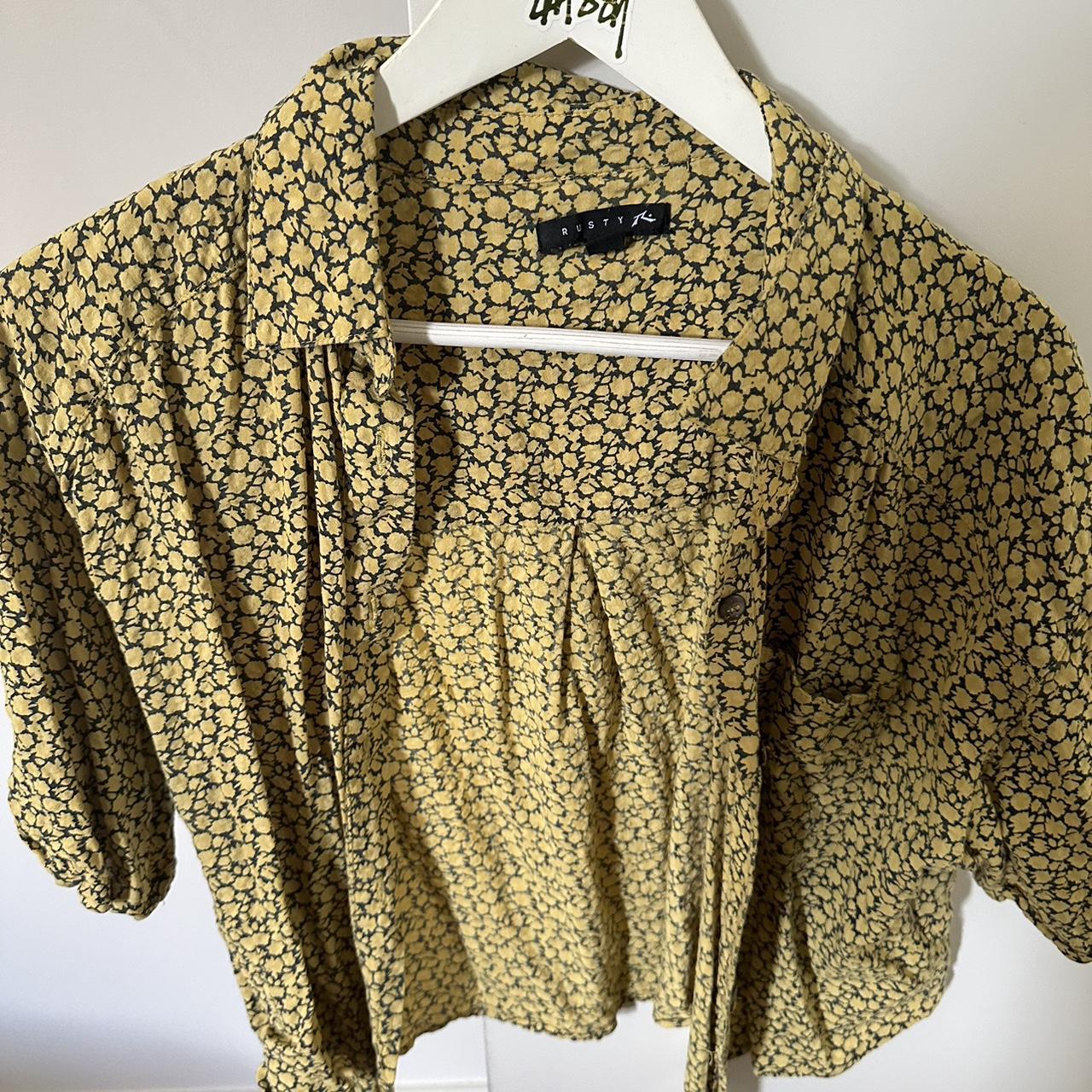 Super cute yellow mid drift top. Can be tied up at... - Depop