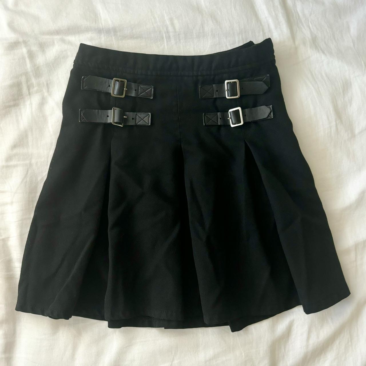 MSG BEFORE BUYING PLS 🩷 hot topic black buckle... - Depop